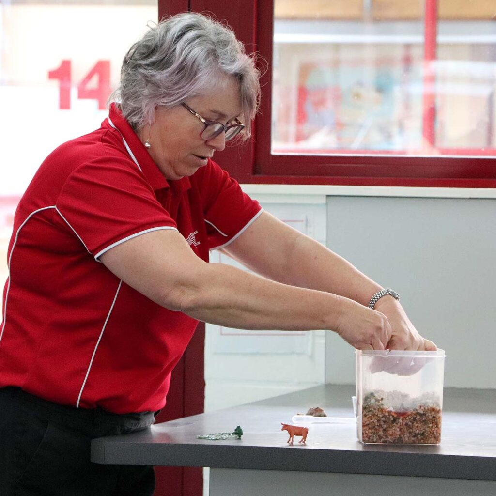 Earth Science Incursion | St Mary MacKillop College