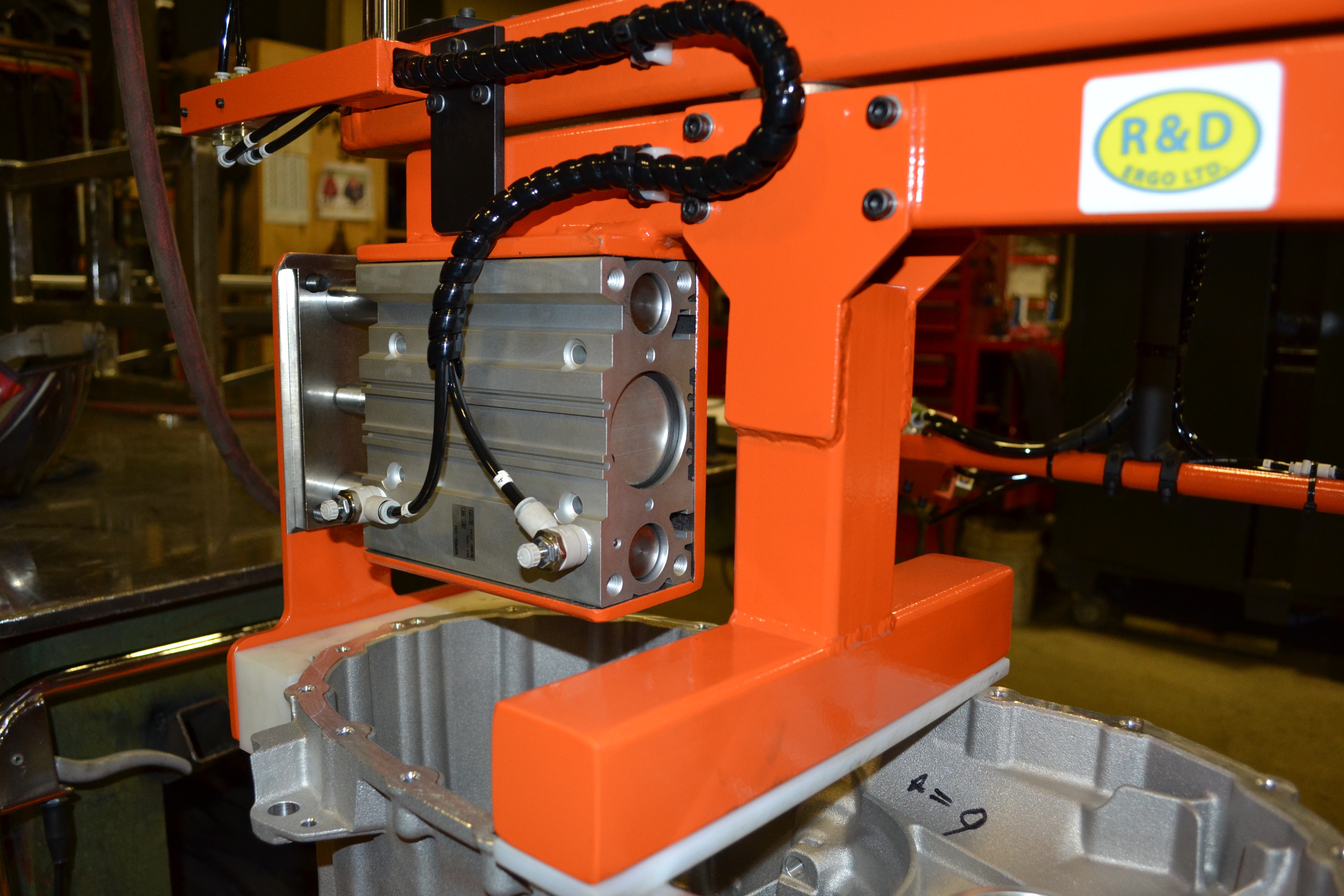 Pneumatic Device for Transfer Cases - Ayr, Cambridge, Kitchener | R&D ...