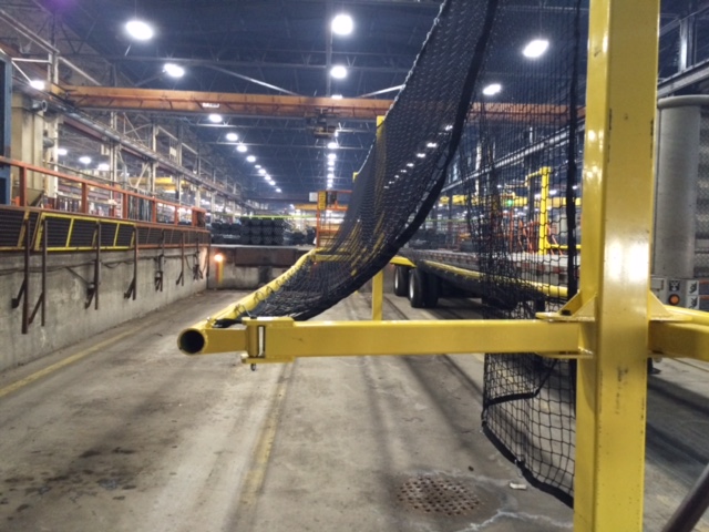 Pivoting Truck Netting System